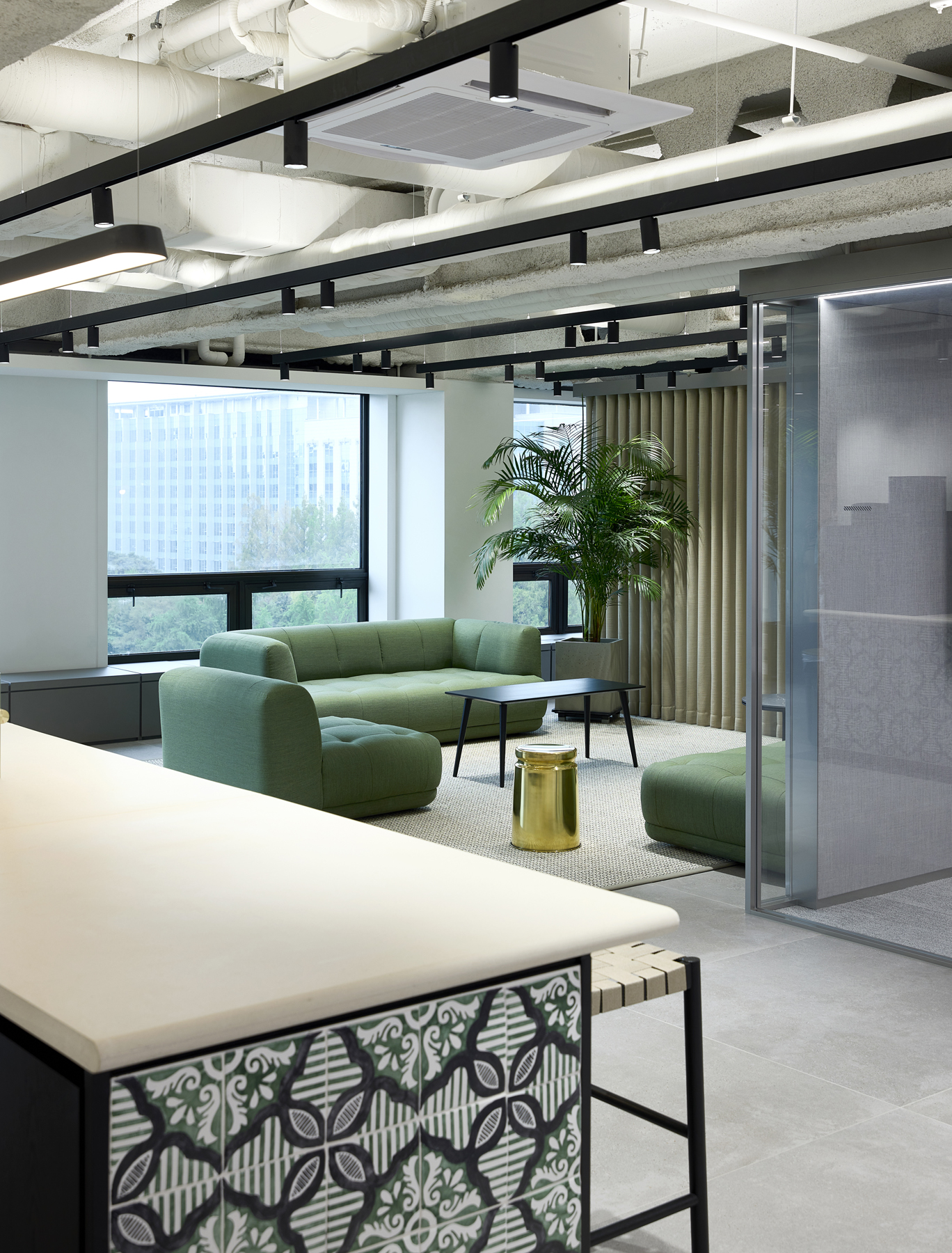 Employee Office Prototype #4, Hyundai Card HQ1 — SPACKMAN ASSOCIATES